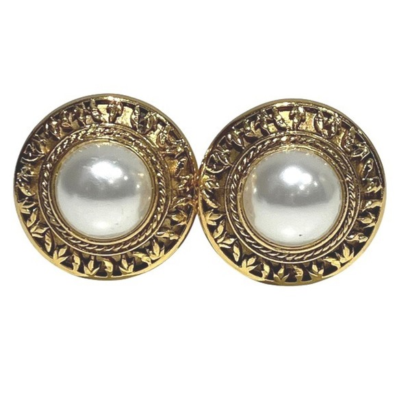 CHANEL | Jewelry | Chanel 256 Fake Pearl Accessories Earrings For Women ...